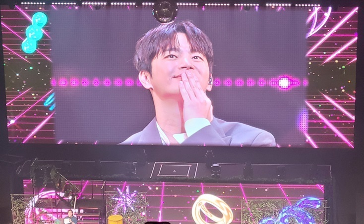 青い珊瑚礁熱唱のイングクにうぐー （ライブ 「SEO IN GUK JAPAN FAN CONCERT TOUR 2024 [Heart UTOPIA]」＠パシフィコ横浜）: Winner_blog